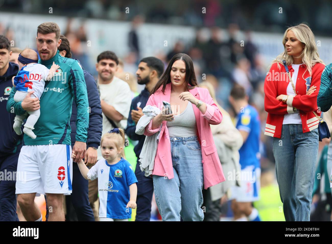 Joe Rothwell of Blackburn Rovers and family after the Sky Bet ...
