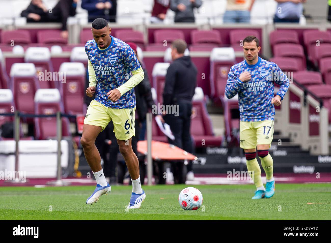 Gabriel magalhaes arsenal 2022 hi-res stock photography and images - Alamy