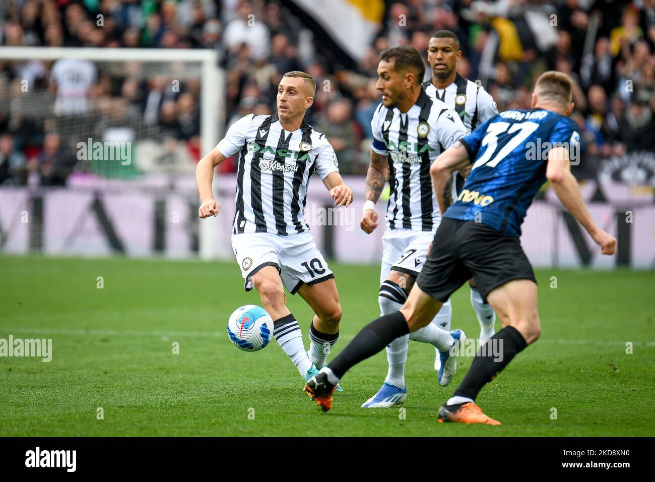 Deulofeu inter 2022 hi-res stock photography and images - Alamy