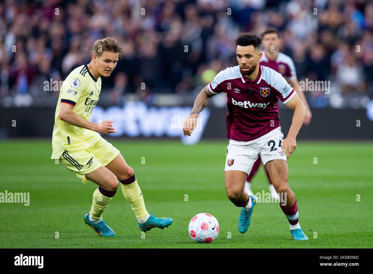 Ryan Fredericks of West Ham controls the ball during the Premier League ...