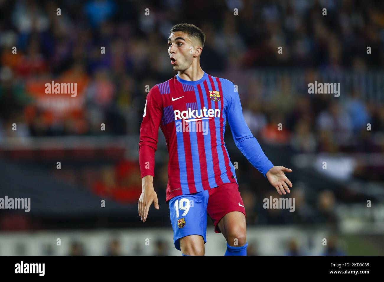19 Ferran Torres of FC Barcelona during the La Liga match between FC ...