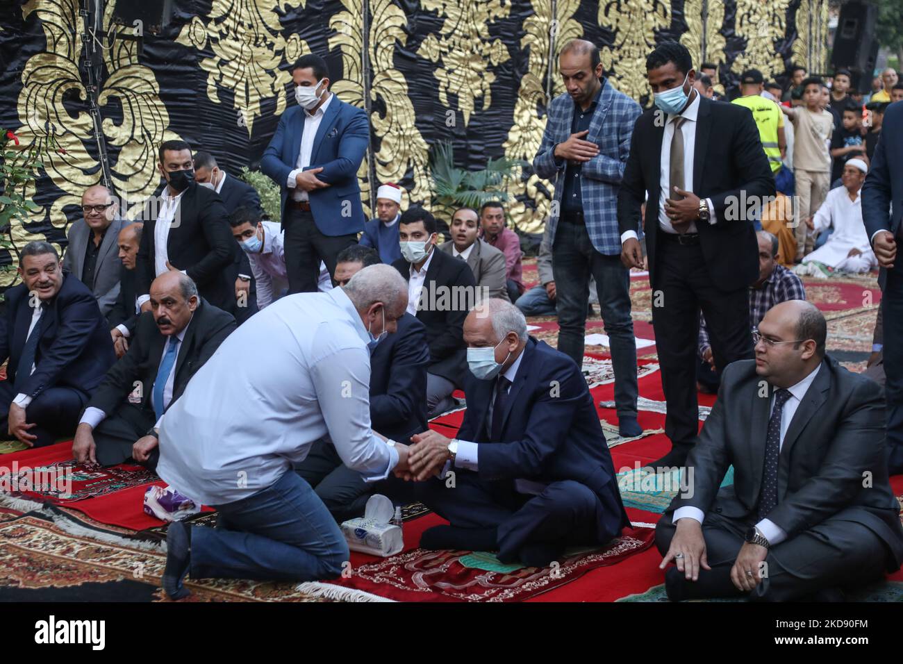Major General Ahmed Rashid, Governor of Giza during perform nasheeds ...
