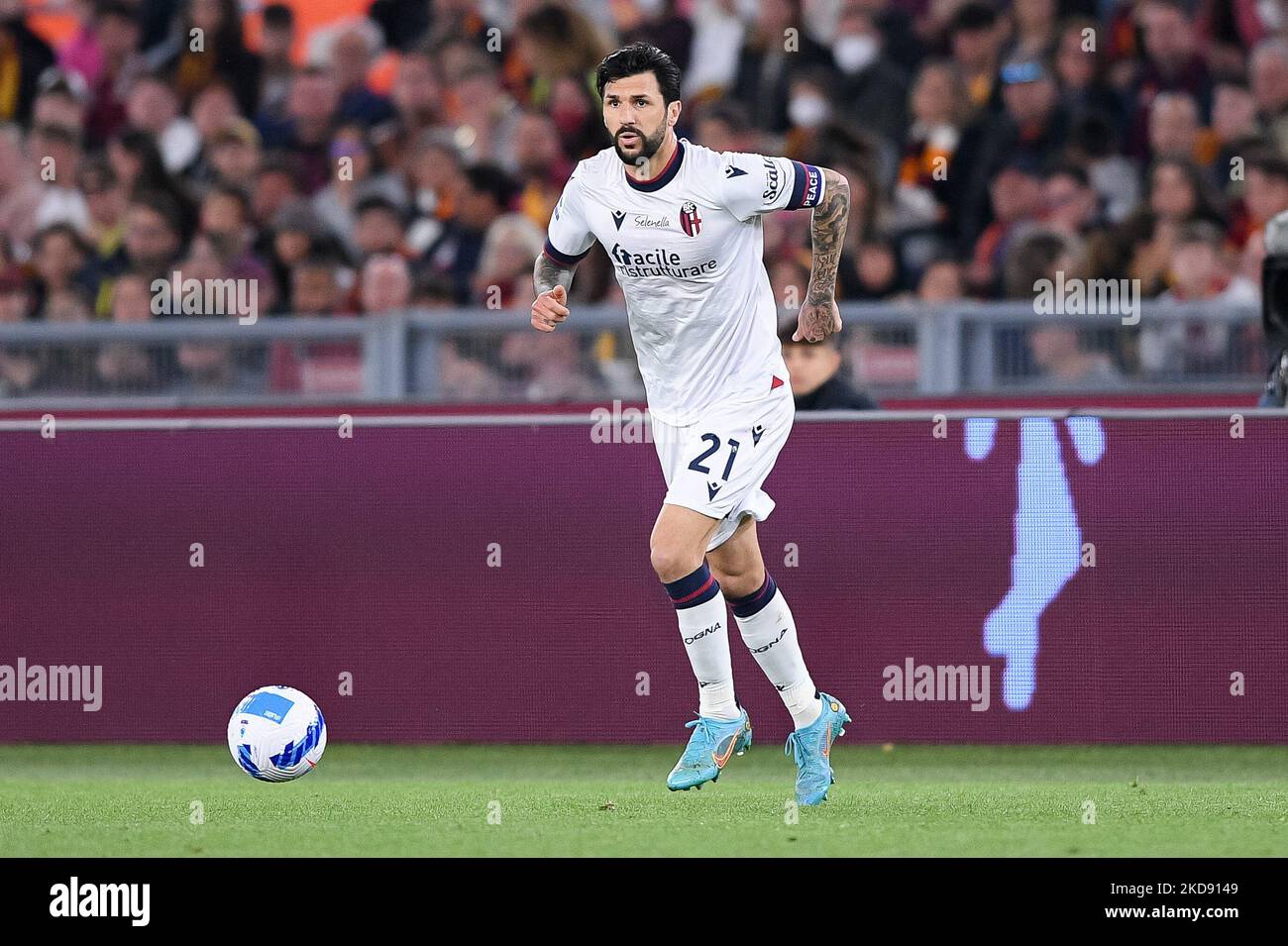Roberto Soriano of Bologna FC during the Serie A match between AS Roma ...