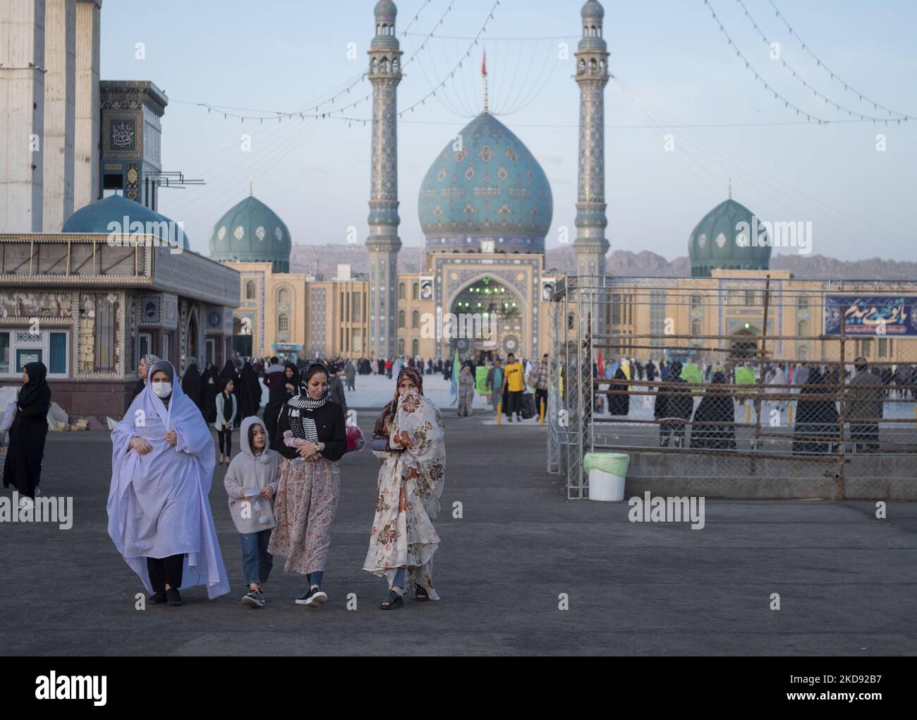 The holy dome of jamkaran mosque hi-res stock photography and images ...
