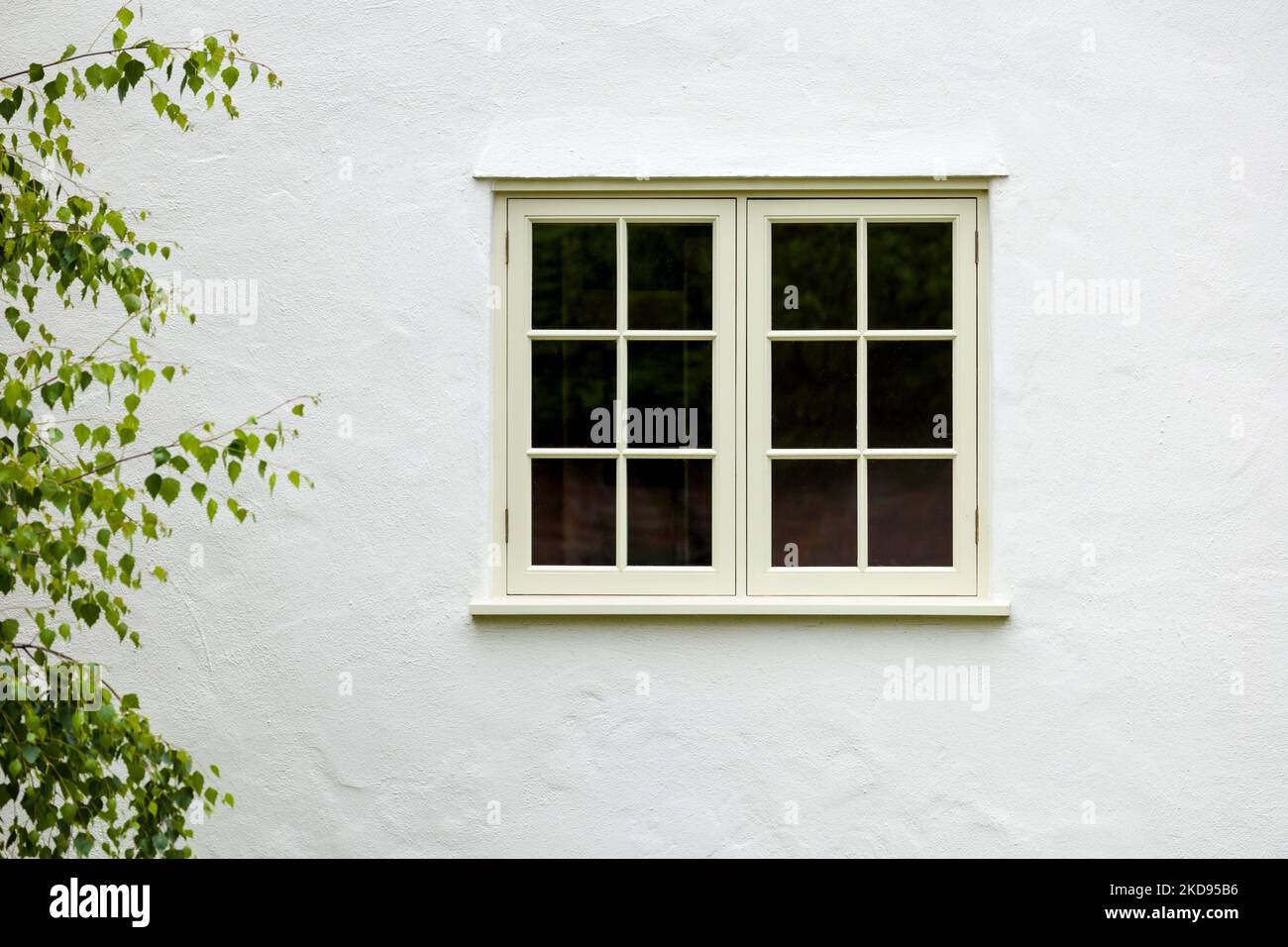 White exterior walls hi-res stock photography and images - Alamy