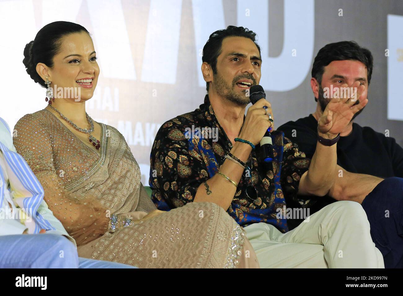 Bollywood actors Kangana Ranaut and Arjun Rampal address a press ...