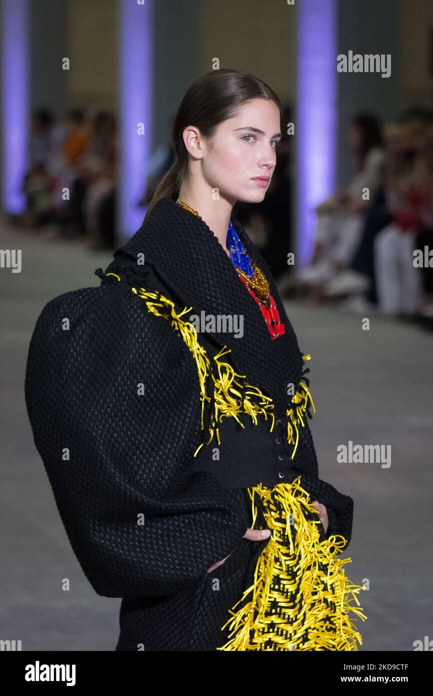 The New Graduate Fashion Show (NGFL) with new fashion and jewelry ...