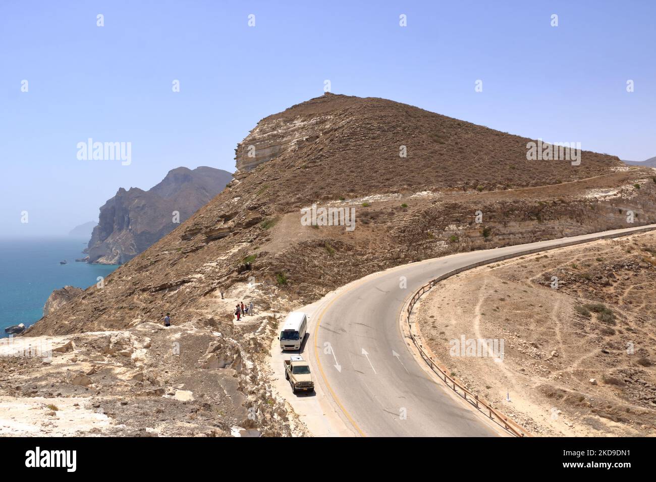 Oman Roadtrip: Deep canyons and steep roads on the highway 47 through ...