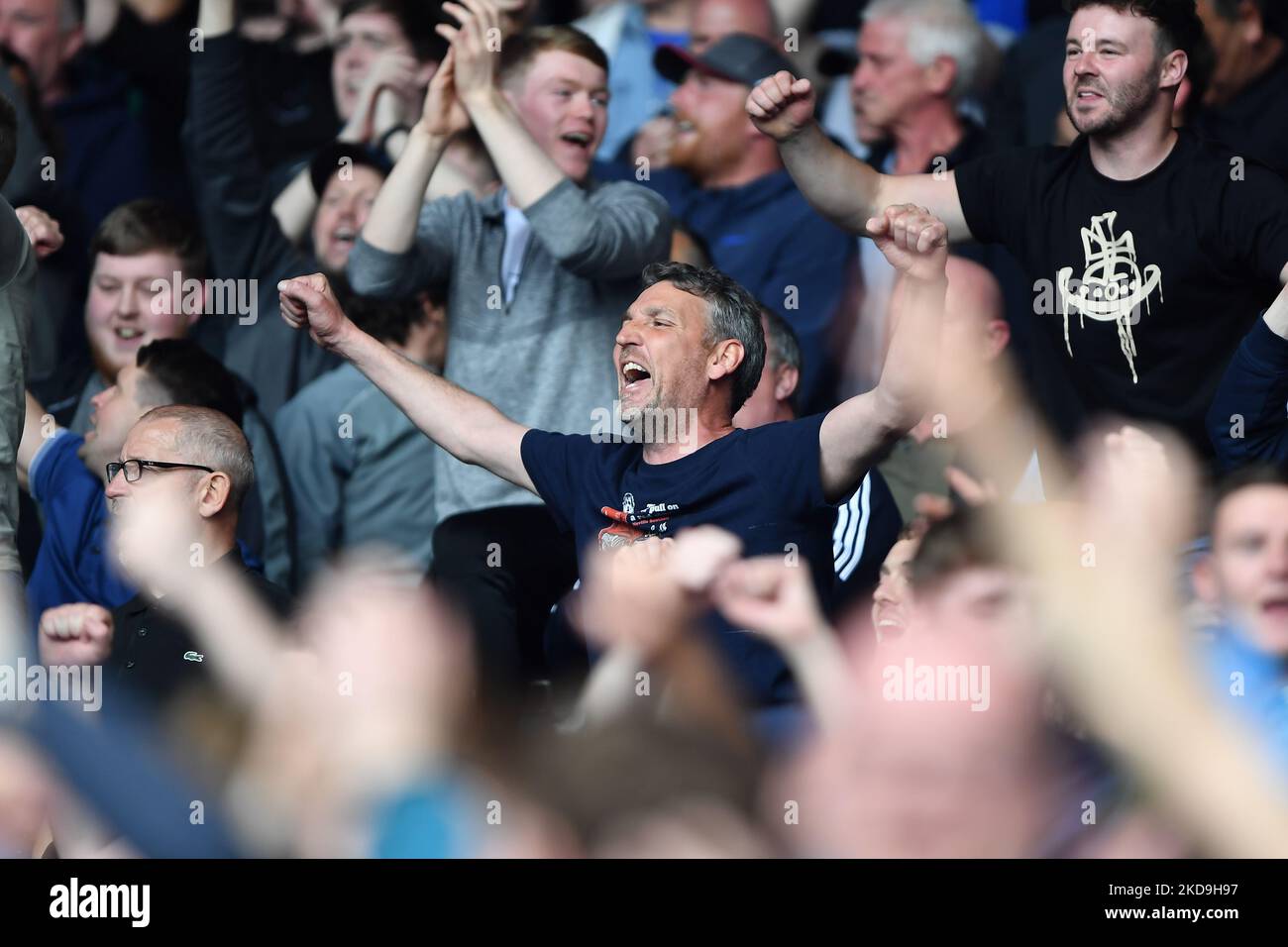 Everton supporters celebrate victory during the Premier League match ...