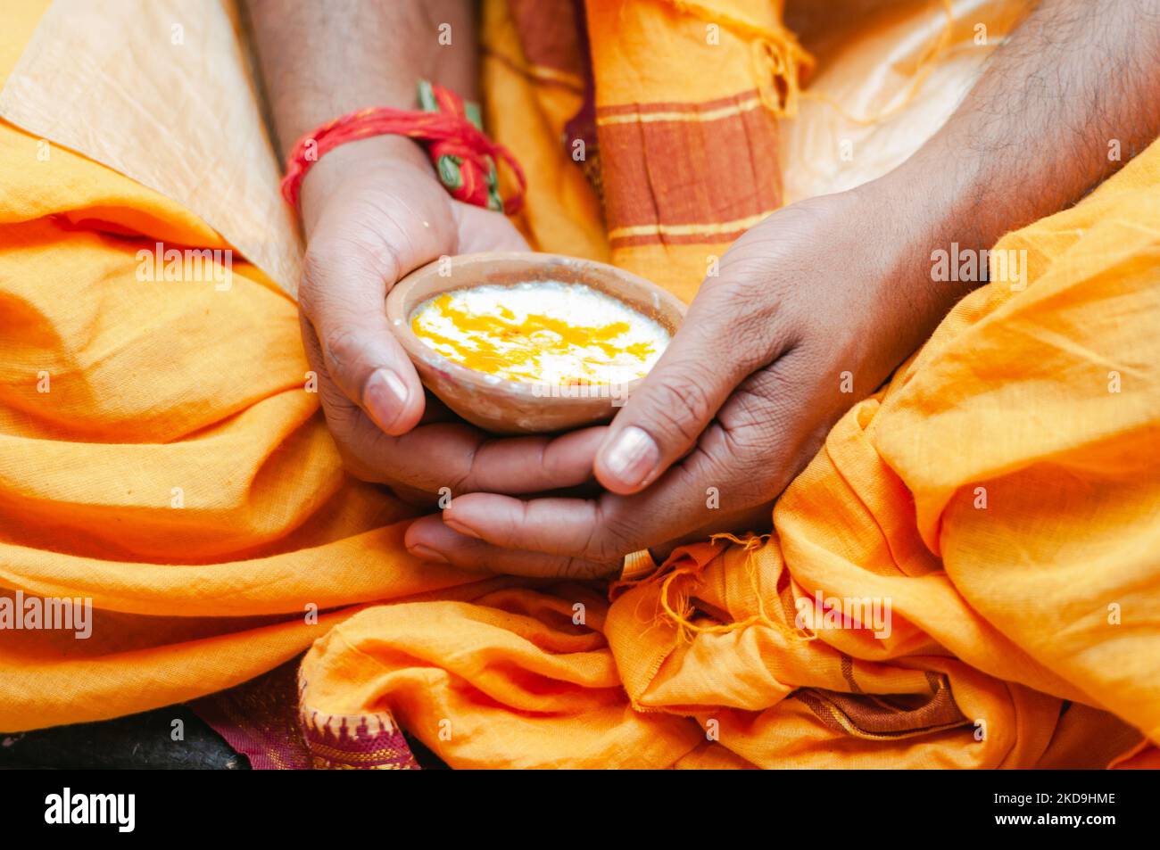 The traditional hindu rituals in an indian wedding Stock Photo - Alamy
