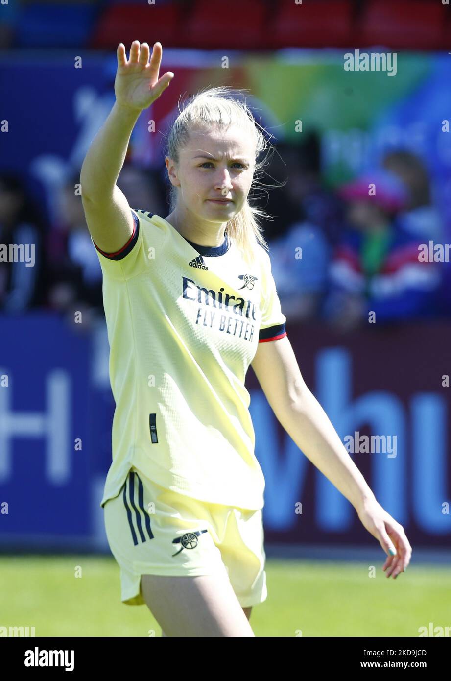 Leah Williamson of Arsenal wave to the crowd after Barclays FA Women's ...