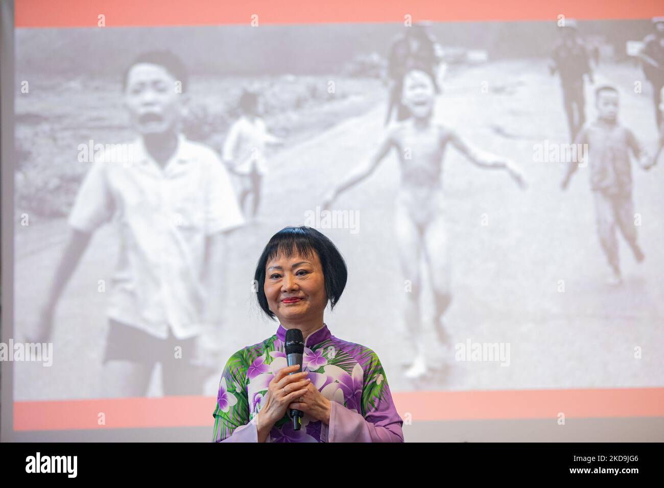Unesco ambassador kim phuc hi-res stock photography and images - Alamy