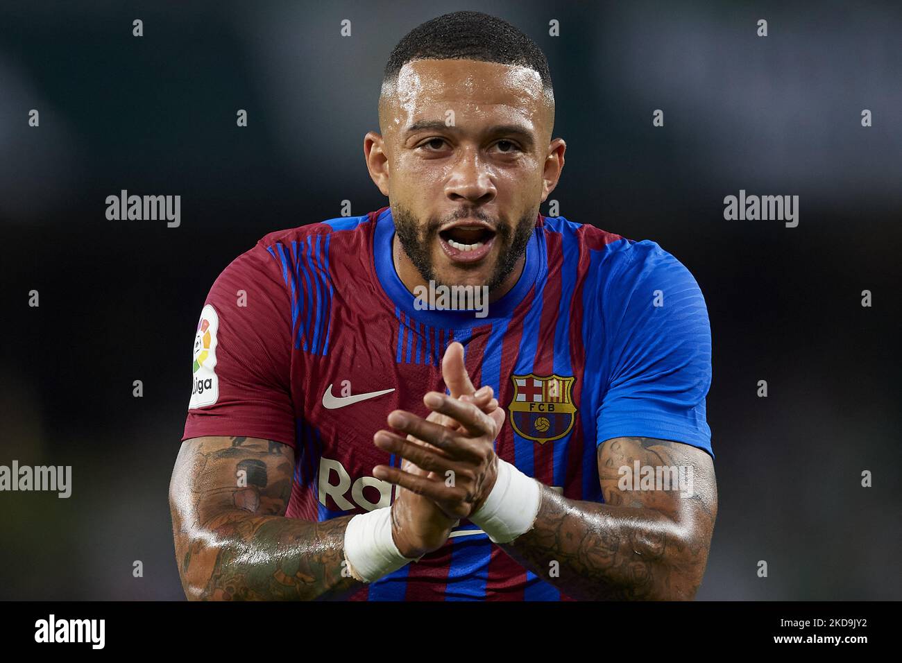 Memphis Depay of Barcelona eacts during the La Liga Santander match ...