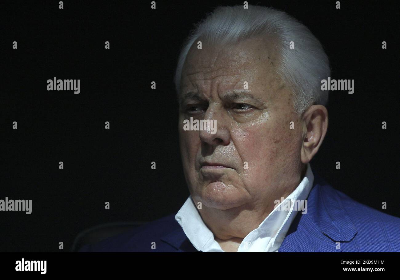 Former ukrainian president leonid kravchuk hi-res stock photography and ...