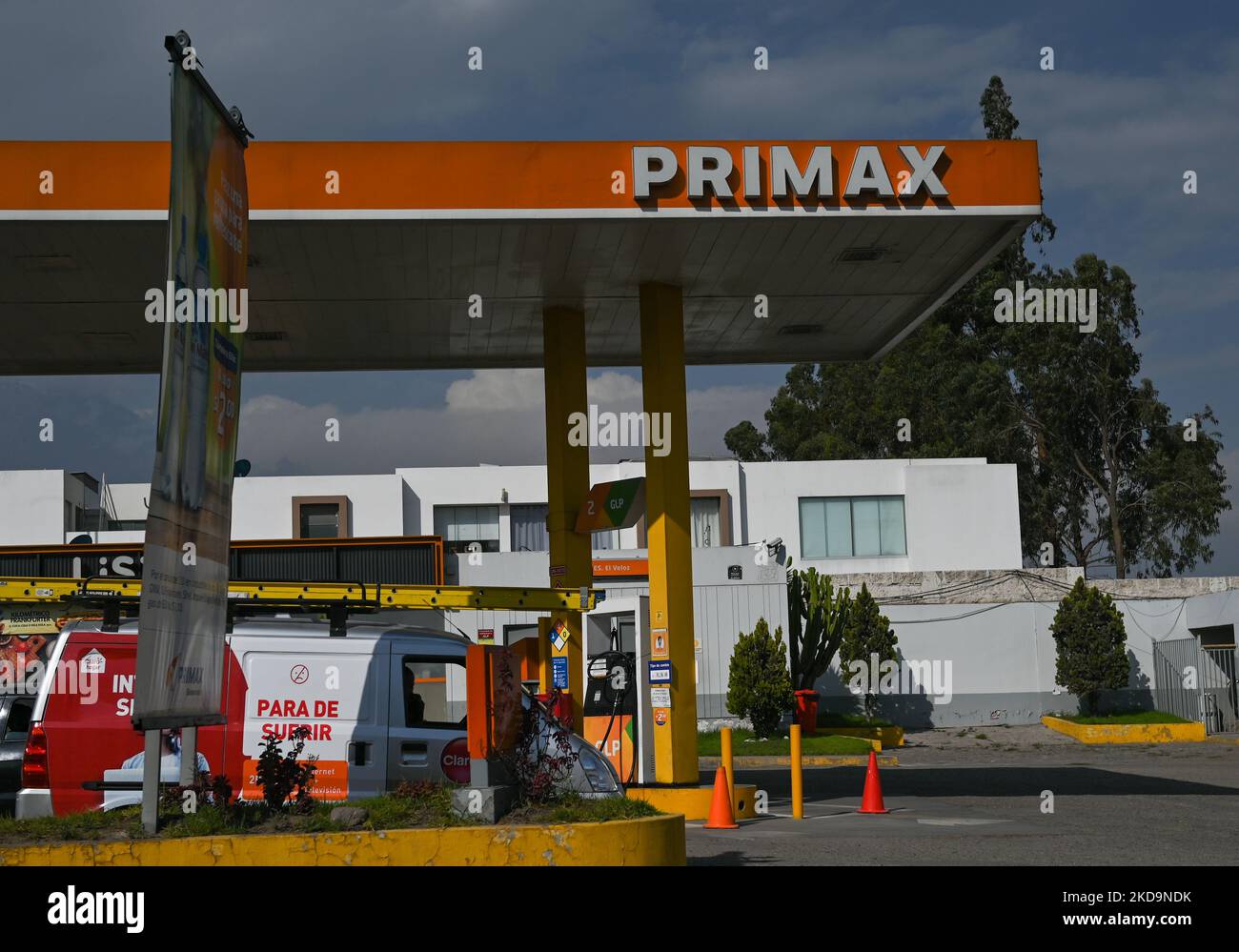 Primax gaz station hi-res stock photography and images - Alamy