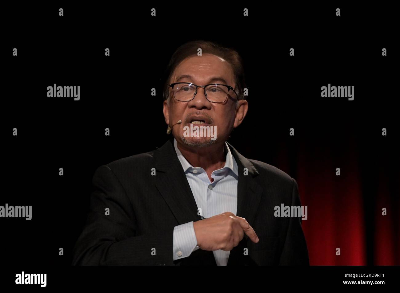 Malaysia's former prime minister Najib Razak debates with opposition ...