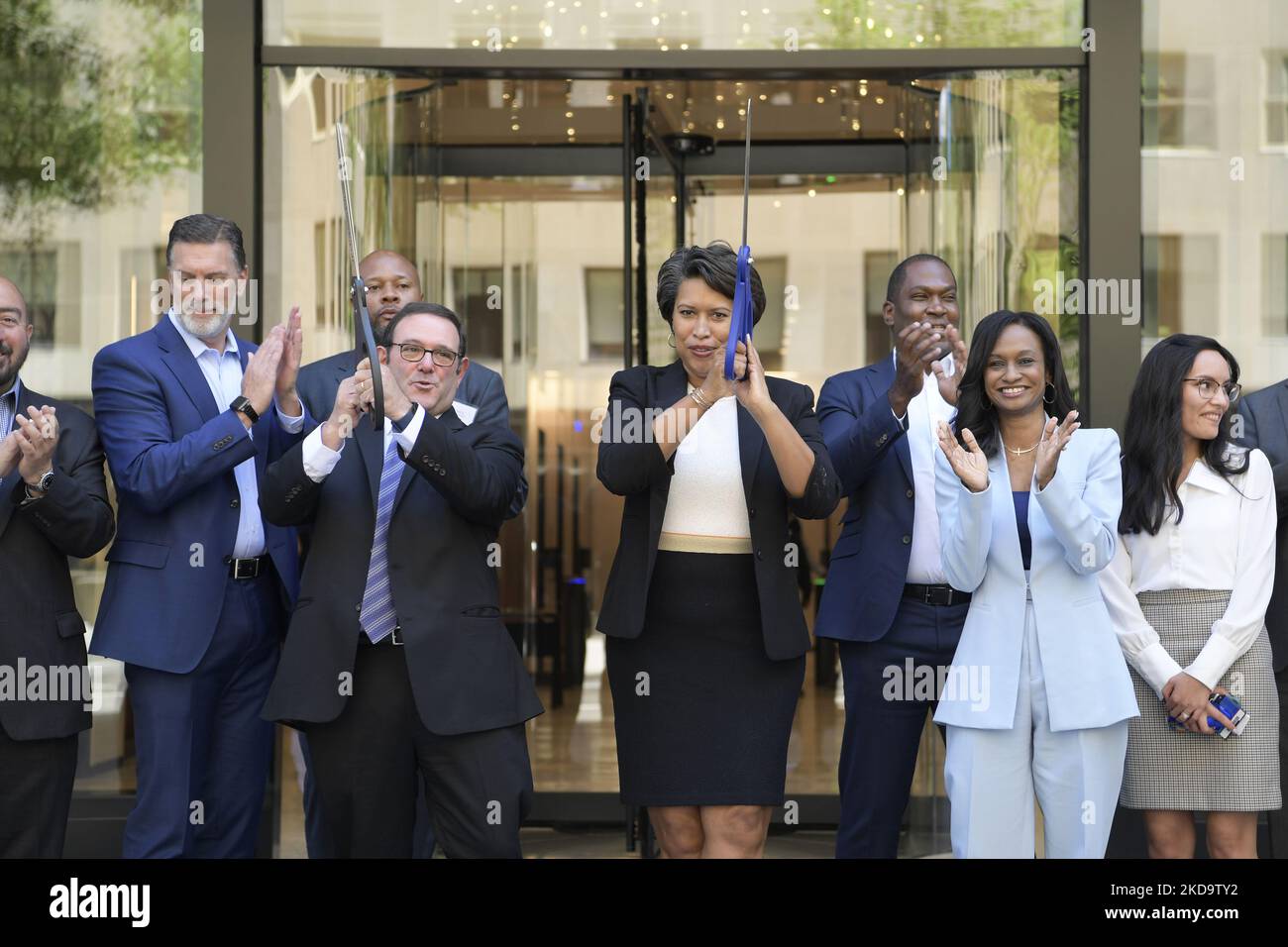 DC Mayor Muriel Bowser cut the ribbon to its newly renovated regional ...
