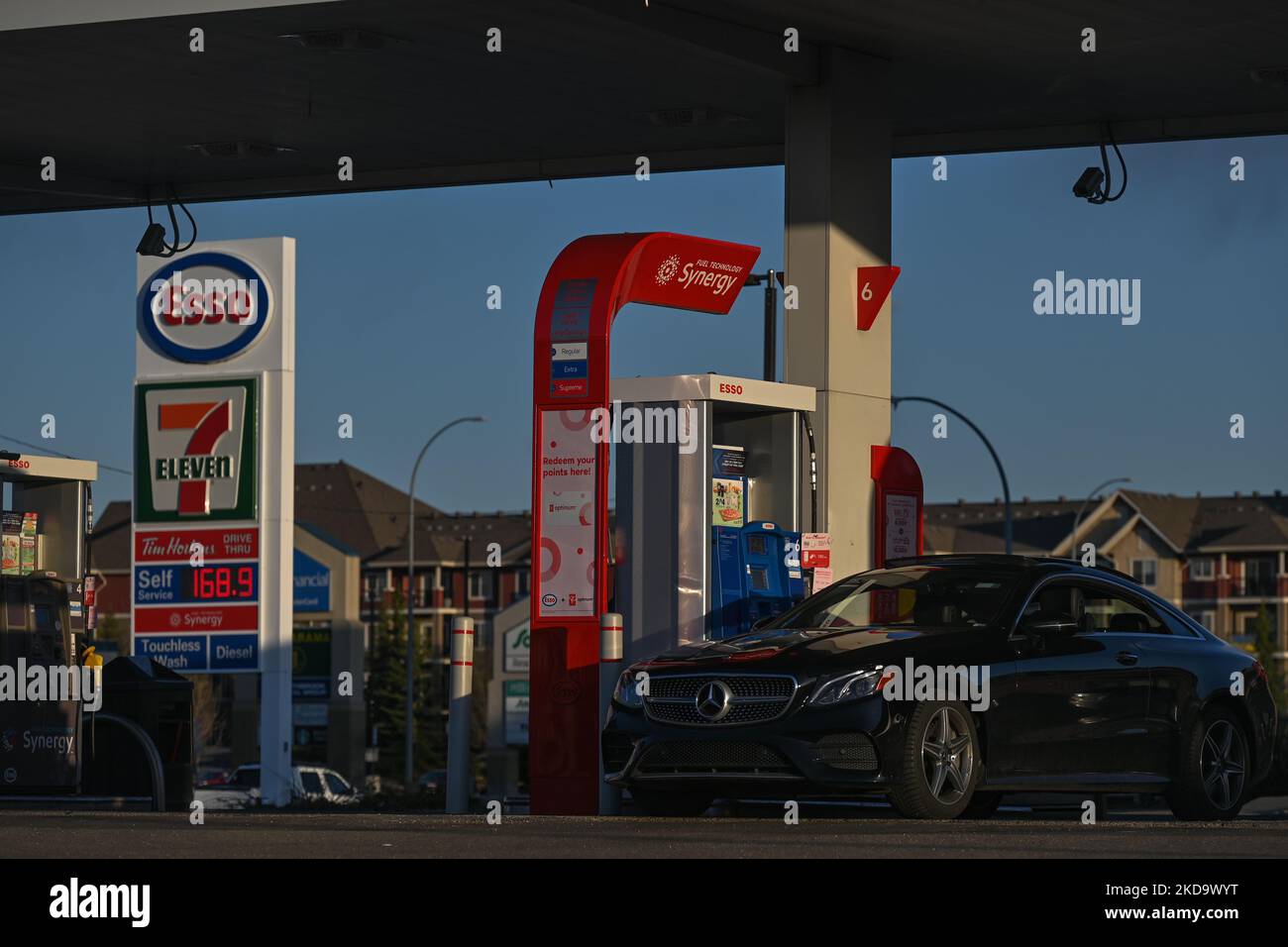 Self service esso gas station hi-res stock photography and images - Alamy
