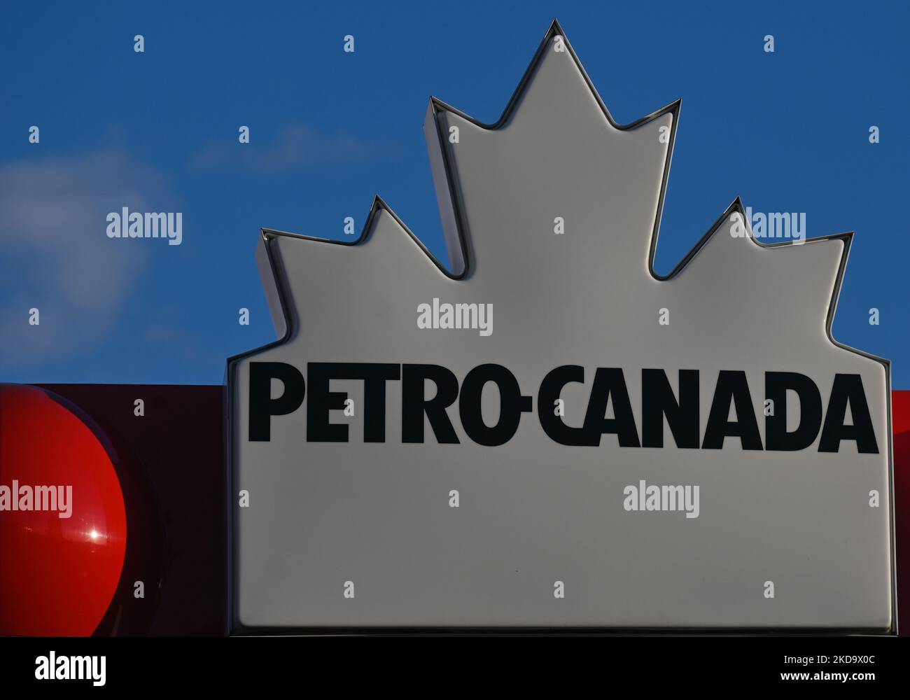Petro canada corporation hi-res stock photography and images - Alamy