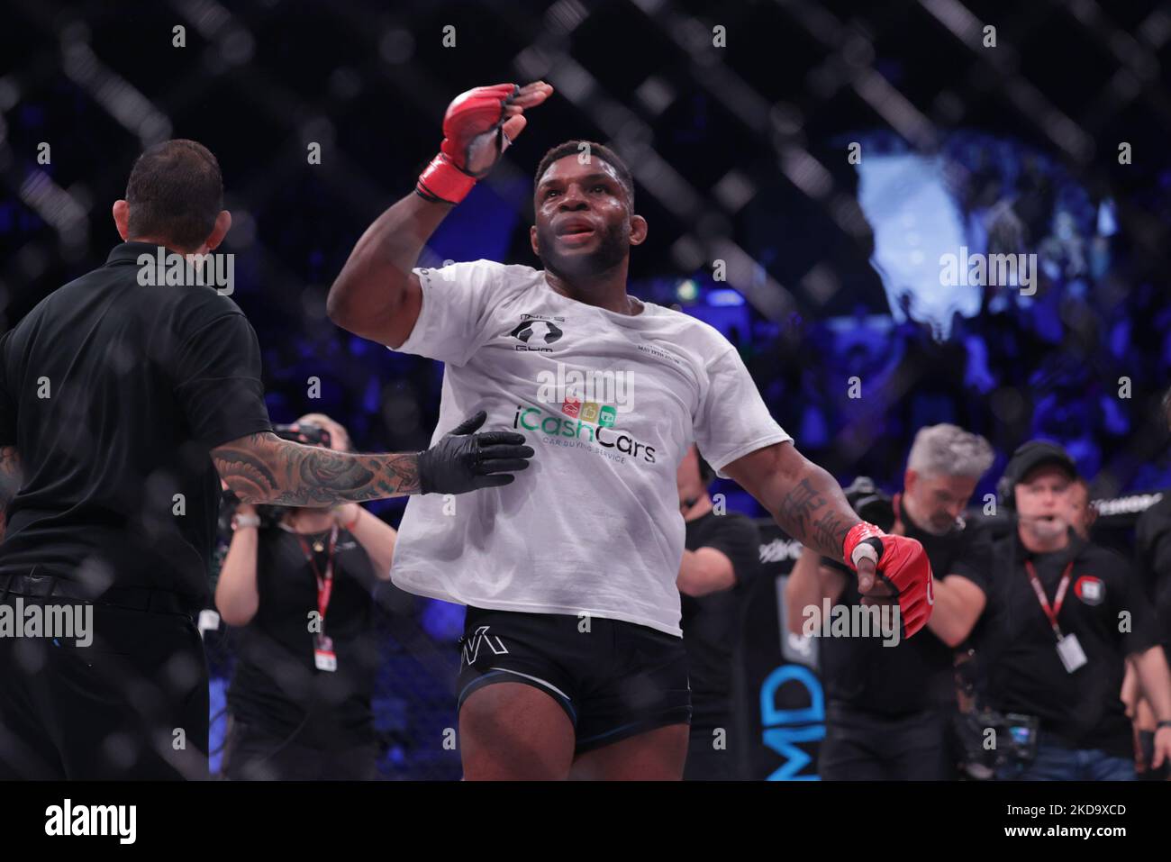 Paul 'Semtex' Daley celebrates winning his final fight with his mother ...