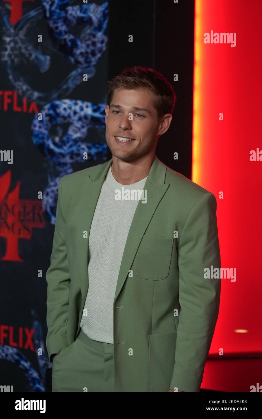 BROOKLYN, NEW YORK - MAY 14: Mason Dye attend Netflix's "Stranger ...