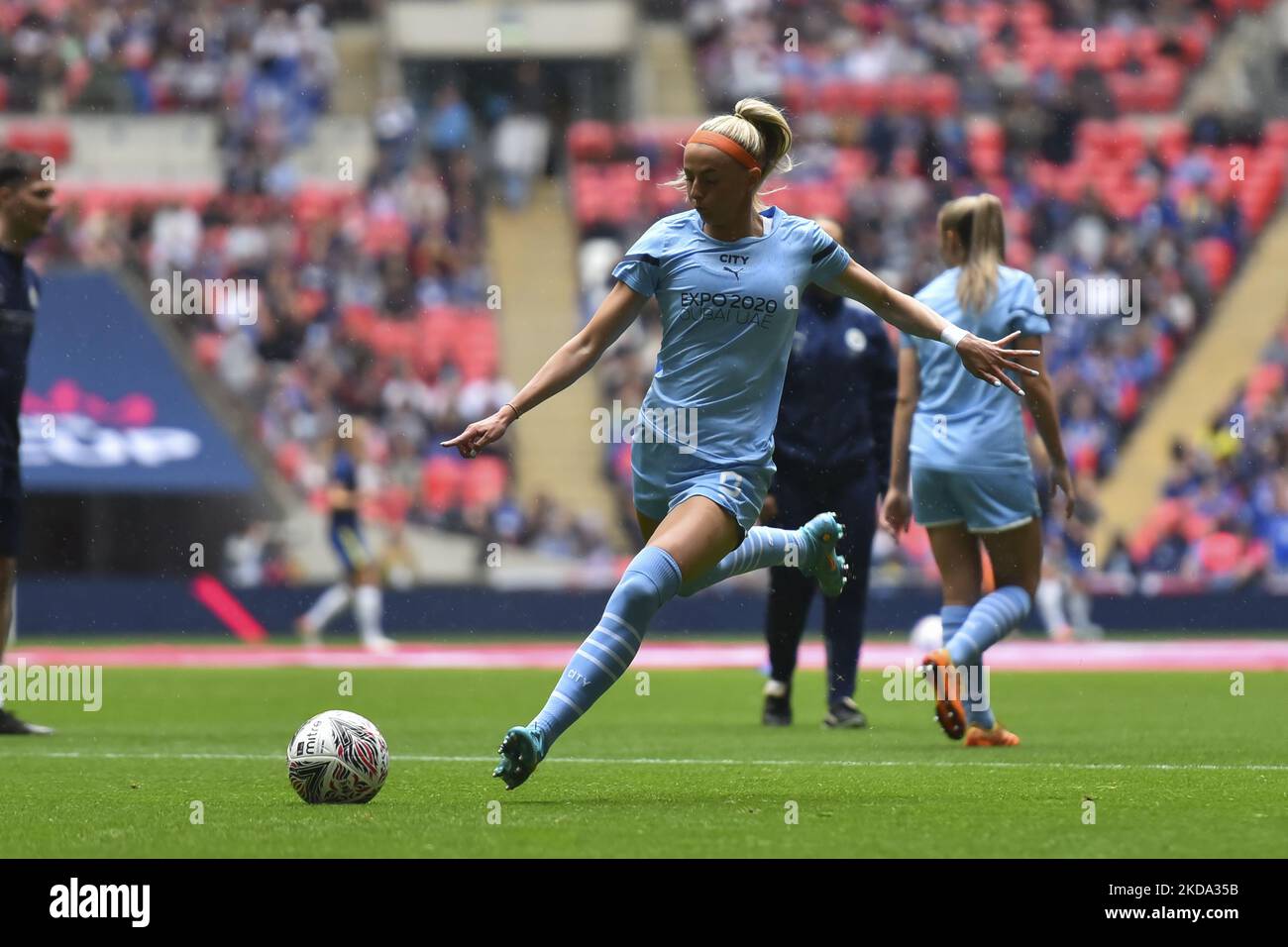 Chloe Kelly of Manchester City warming up before the Women's FA Cup ...