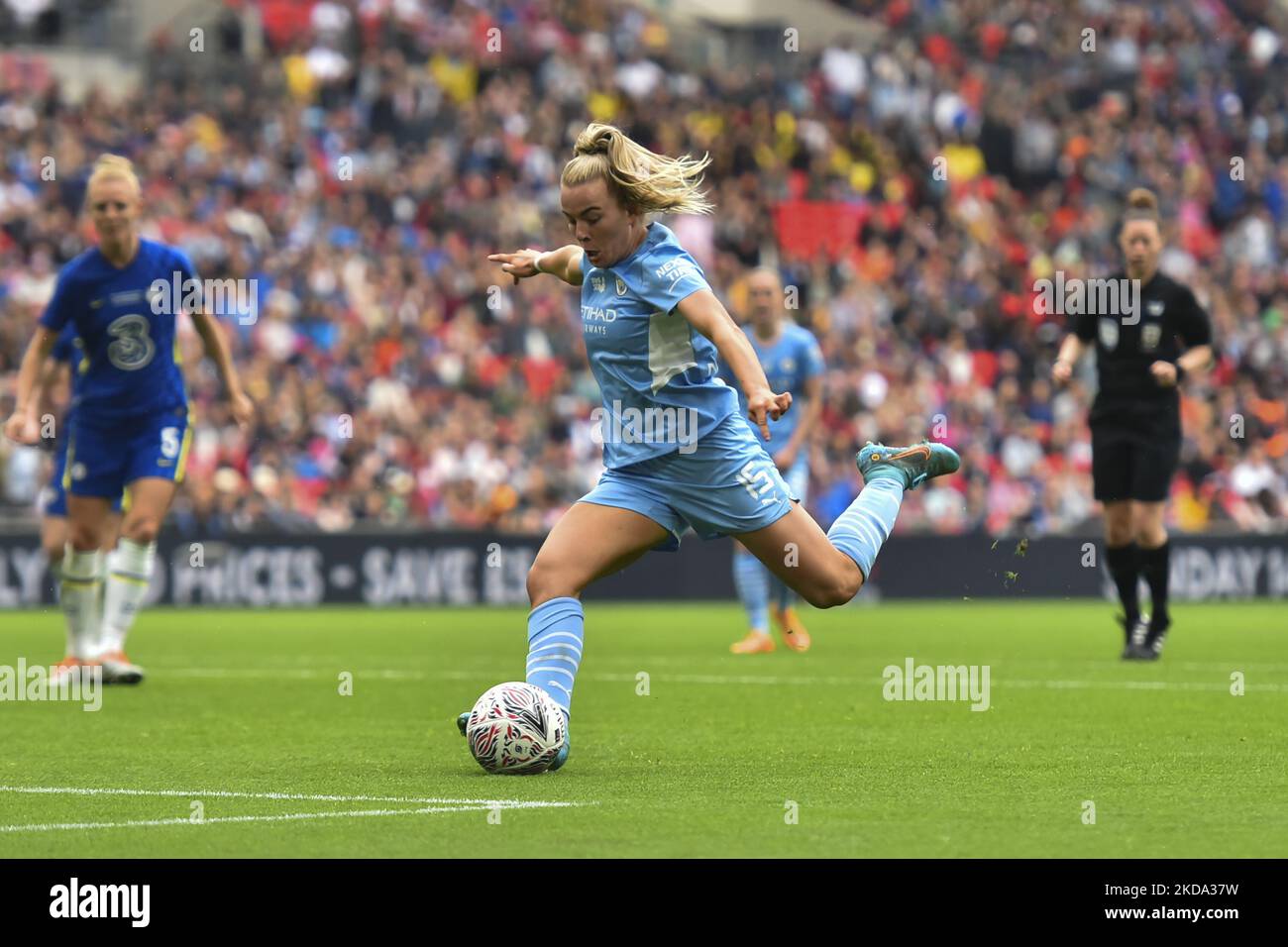 Lauren hemp manchester city goal hi-res stock photography and images ...