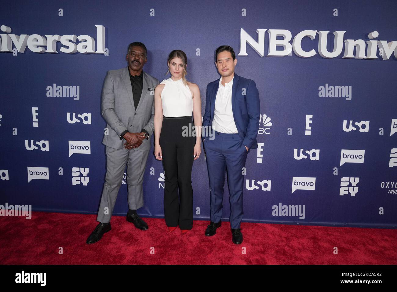 NEW YORK, NEW YORK - MAY 16: (L-R) Ernie Hudson, Caitlin Bassett and ...