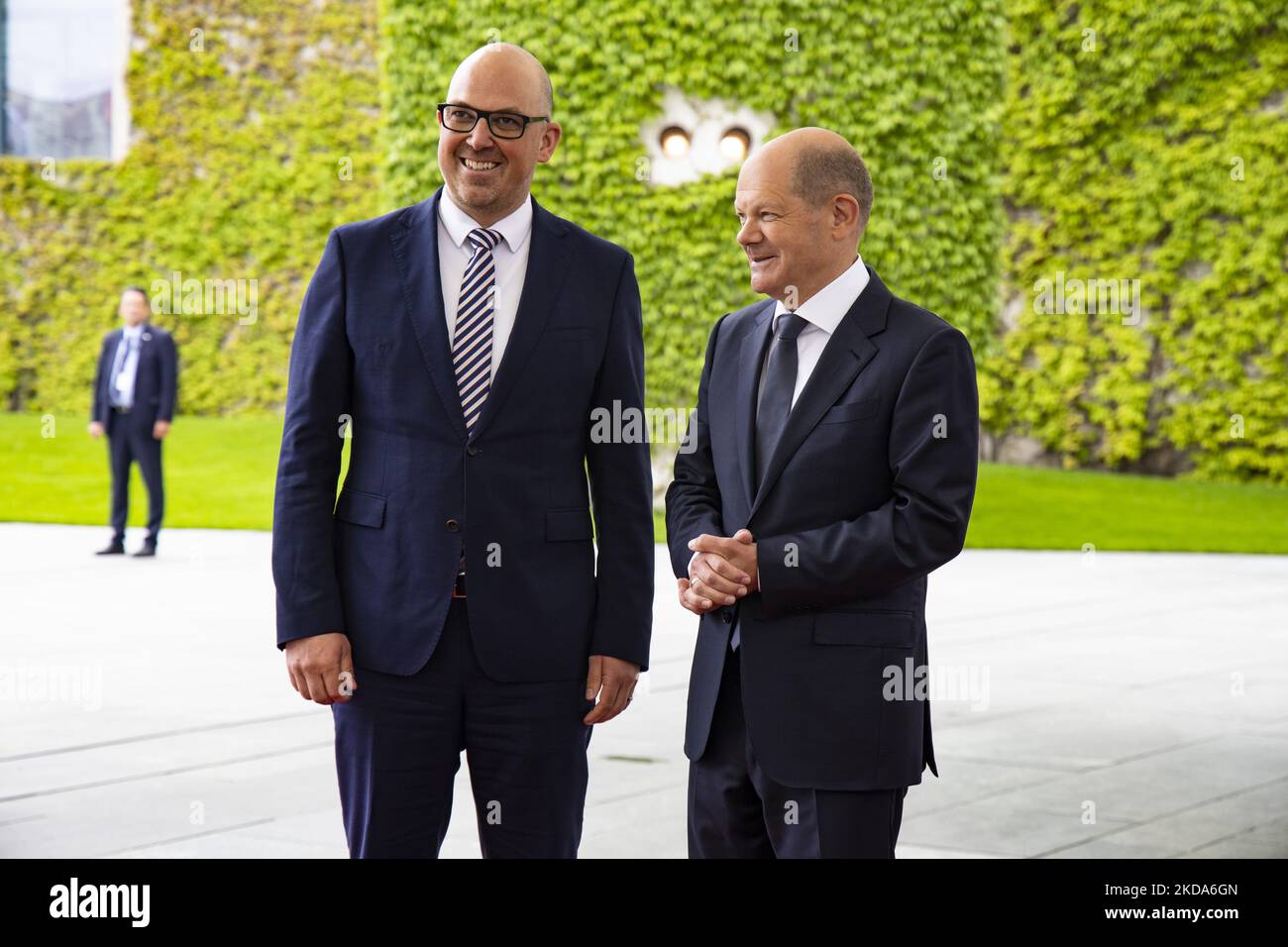 German Chancellor Olaf Scholz (R) receives Prime Minister of ...