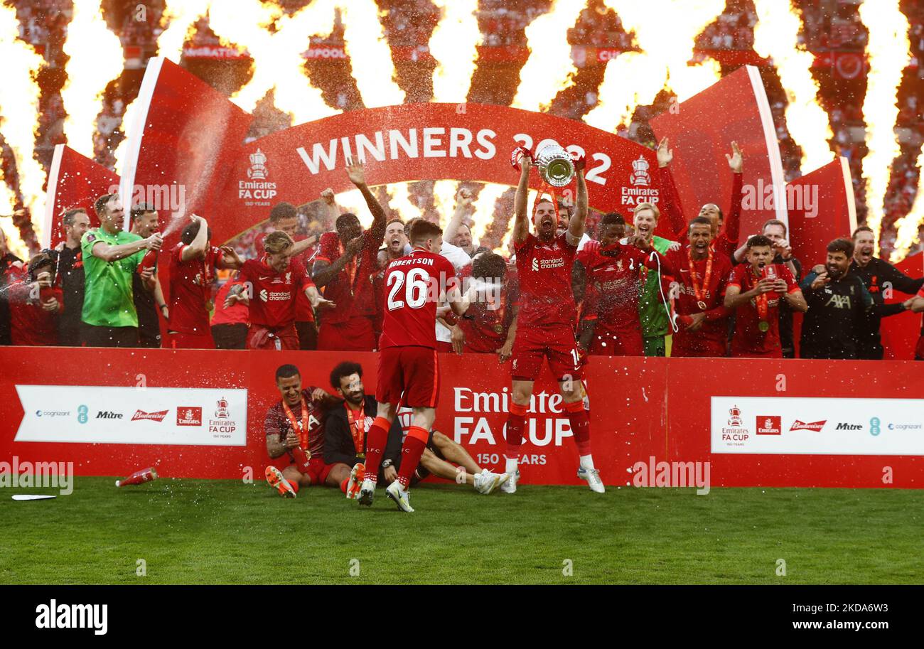 Li14 lift trophyduring hi-res stock photography and images - Alamy