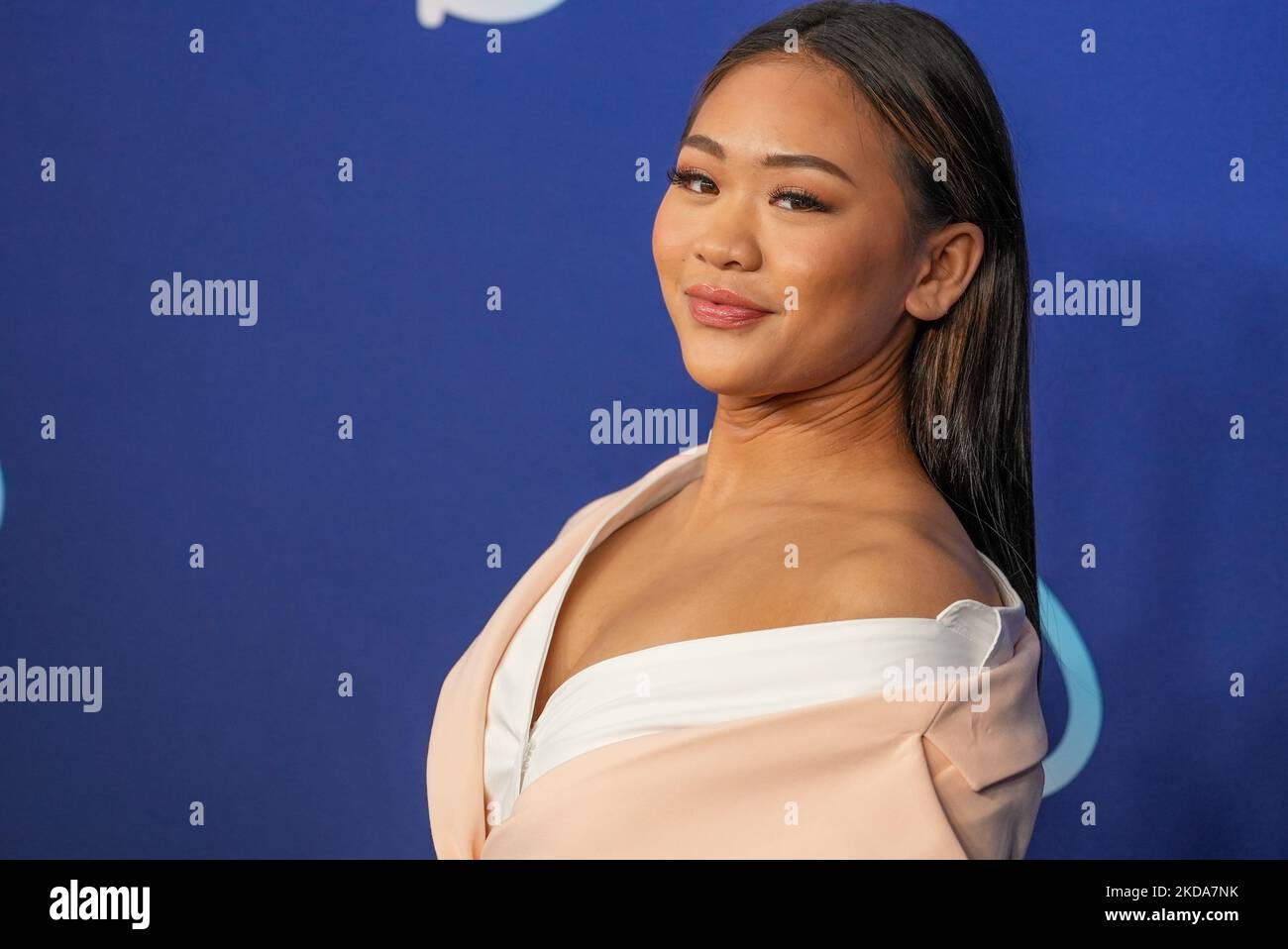 NEW YORK, NEW YORK - MAY 17: Suni Lee attends the 2022 ABC Disney ...