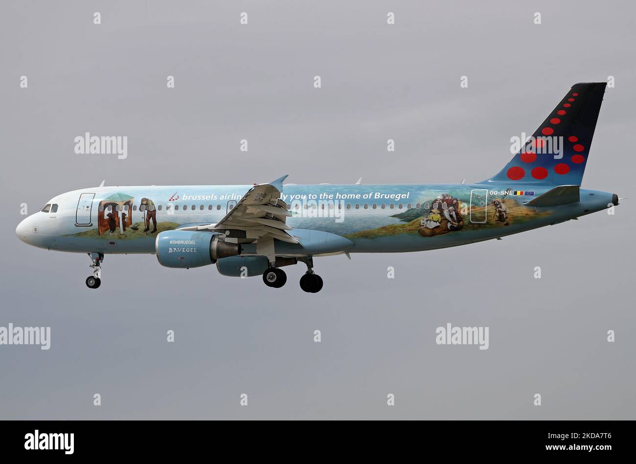 Airbus A320-214, from Brussels Airlines (Belgian Icons Livery ...