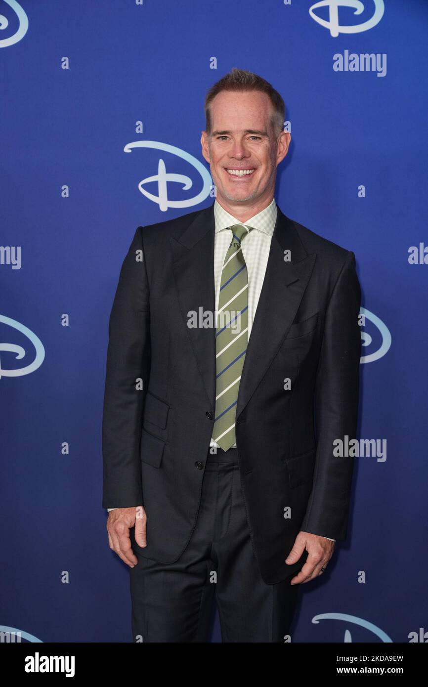 NEW YORK, NEW YORK - MAY 17: Joe Buck attends the 2022 ABC Disney ...
