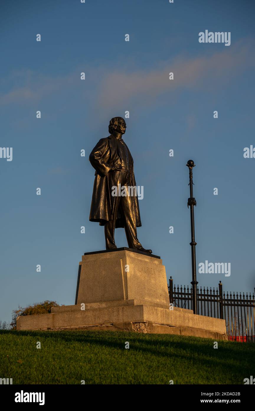Ottawa, Ontario - October 21, 2022: Statue of Prime Minister Laurier on ...