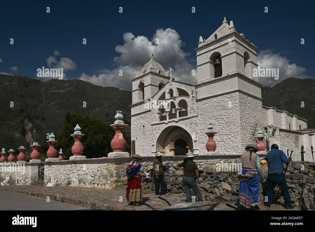 Volcanes y hi-res stock photography and images - Alamy