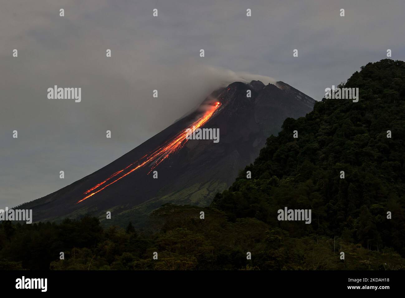 Mount mereapi hi-res stock photography and images - Alamy
