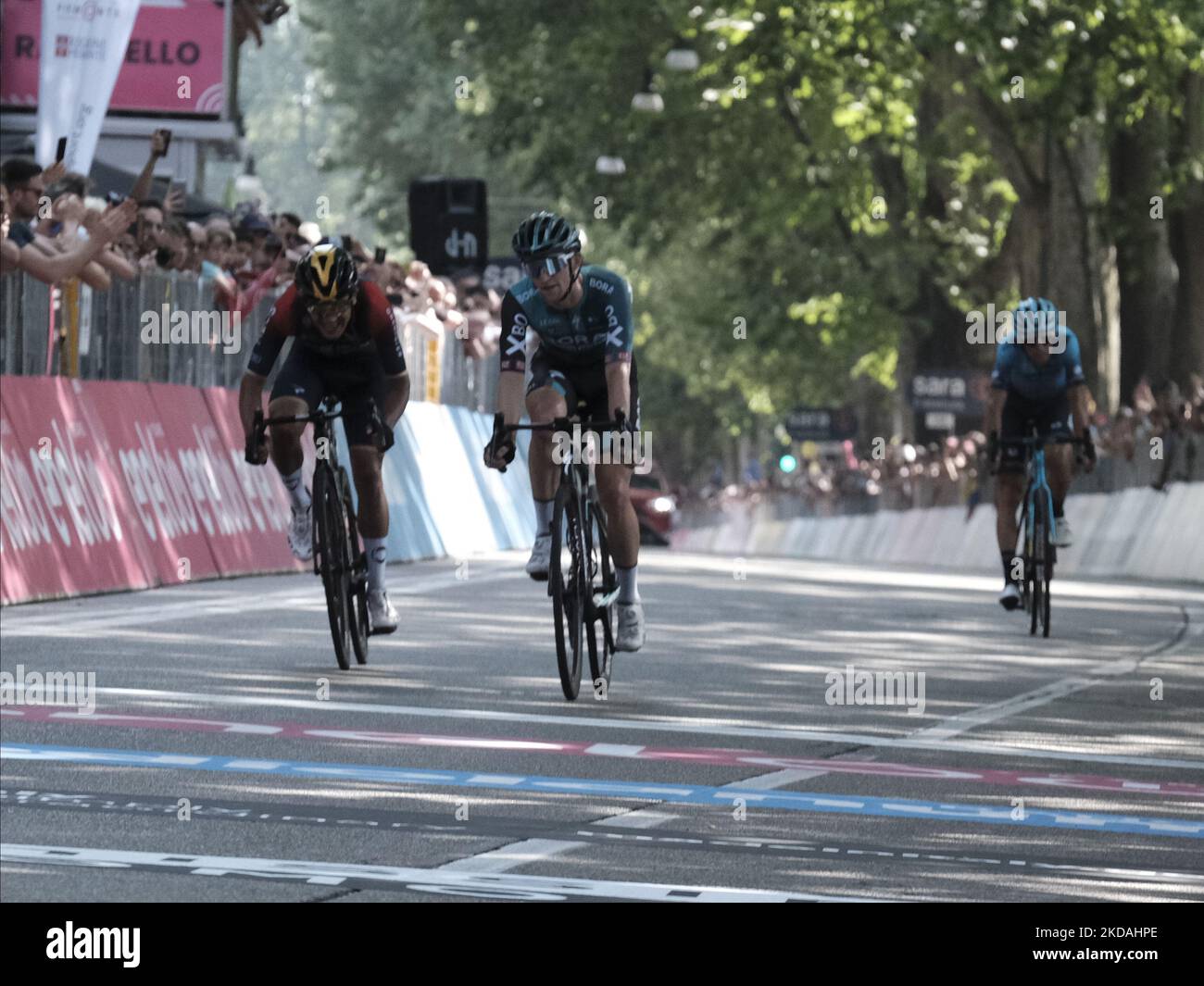 Jai Hindlei and Richard Carapaz during Giro d’Italia 2022-Cycling Race ...