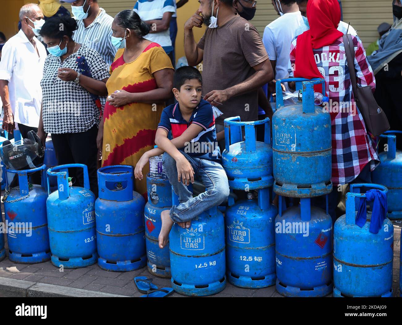 Liquefied petroleum gas cylinders hi-res stock photography and images ...