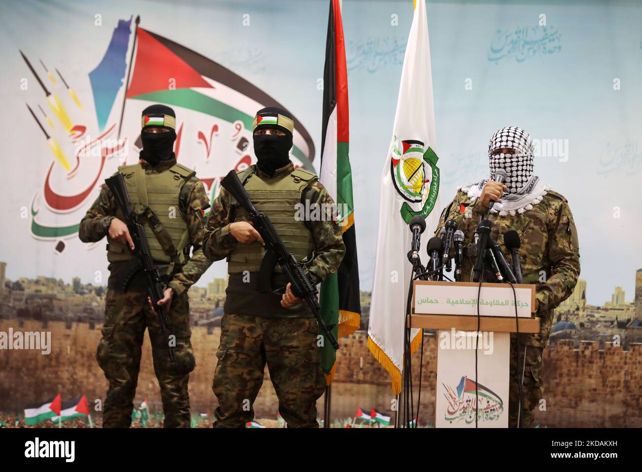 Palestinian militants from the joint operations room of the Palestinian ...