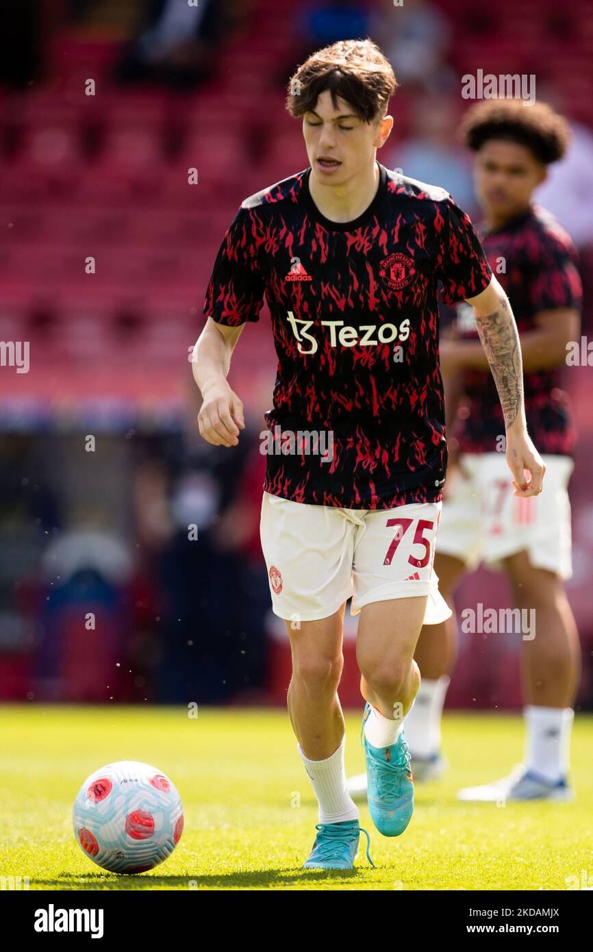 Alejandro Garnacho of Manchester United warms up during the Premier ...