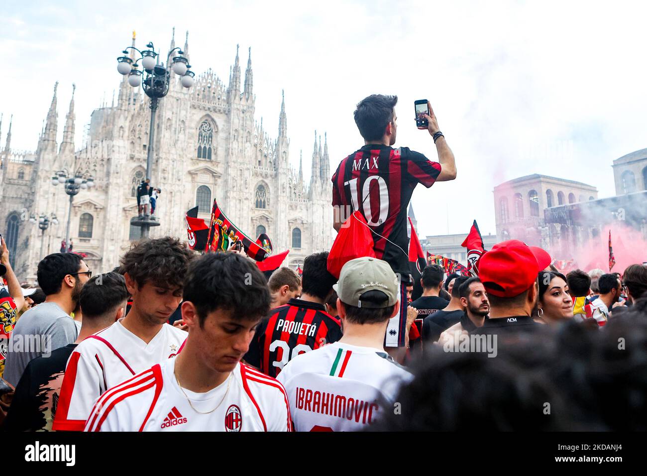 Milan scudetto celebrations hi-res stock photography and images - Alamy