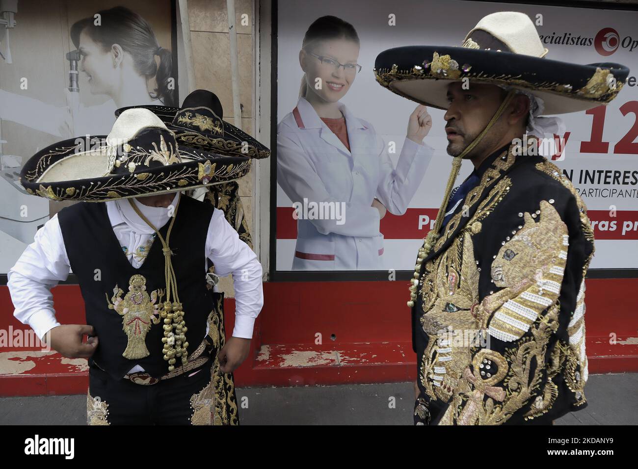 Closing of the carnival of san lorenzo tezonco in iztapalapa hi-res ...