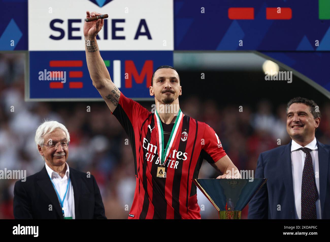 Ibrahimovic celebrates 2022 hi-res stock photography and images - Alamy