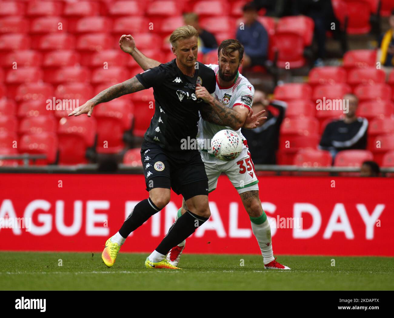 LONDON, ENGLAND - MAY 22:L-R Luke Coulson of Bromley tussle with ...