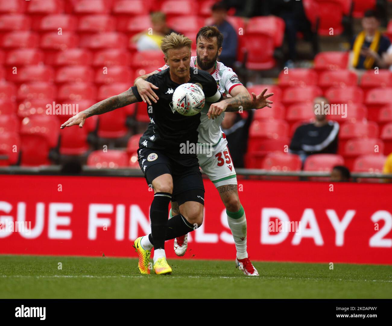 LONDON, ENGLAND - MAY 22:L-R Luke Coulson of Bromley tussle with ...
