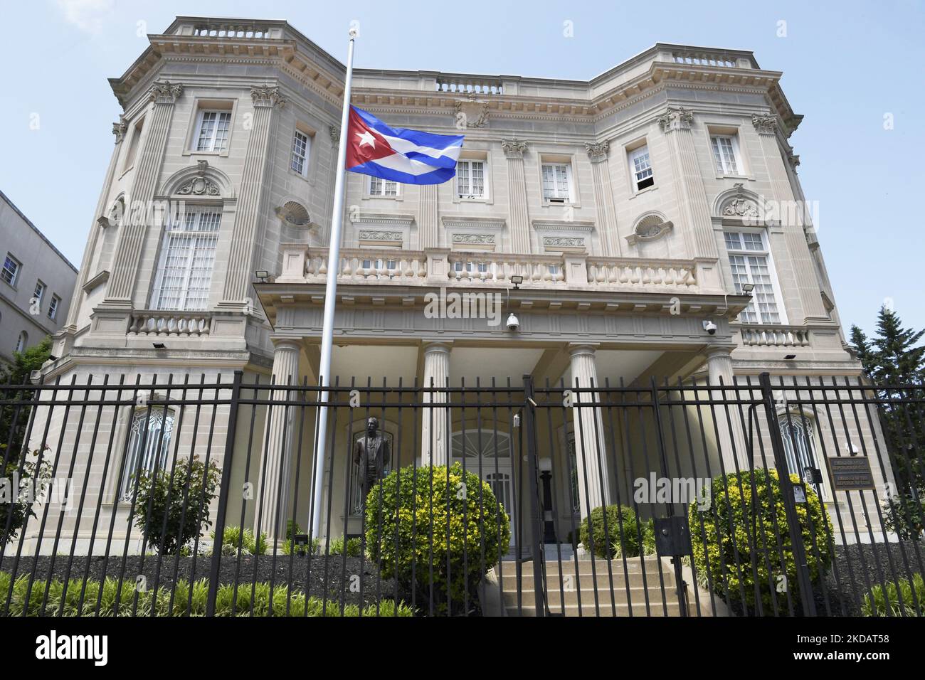 Next ix summit hi-res stock photography and images - Alamy