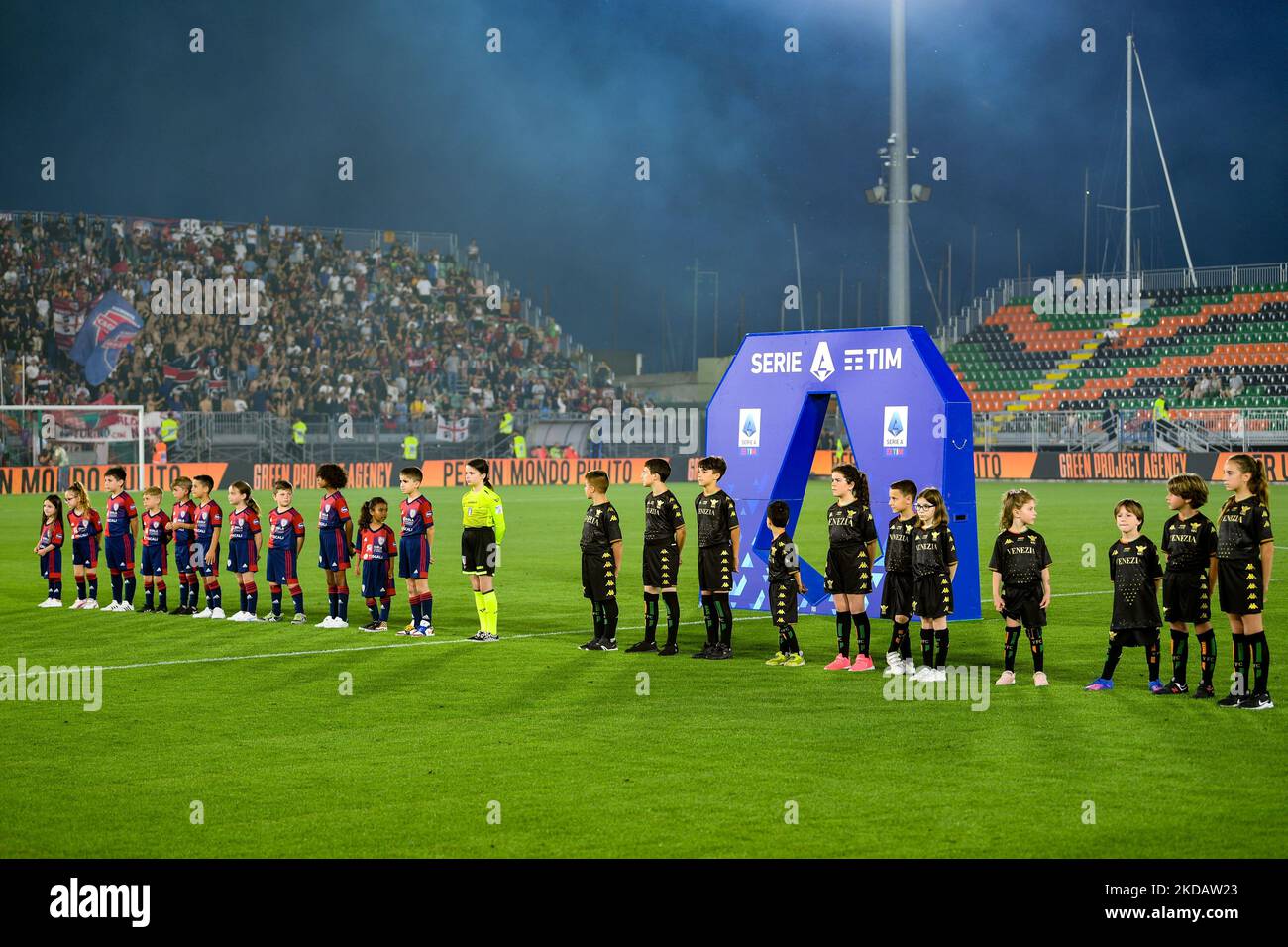 Arc alignment hi-res stock photography and images - Alamy