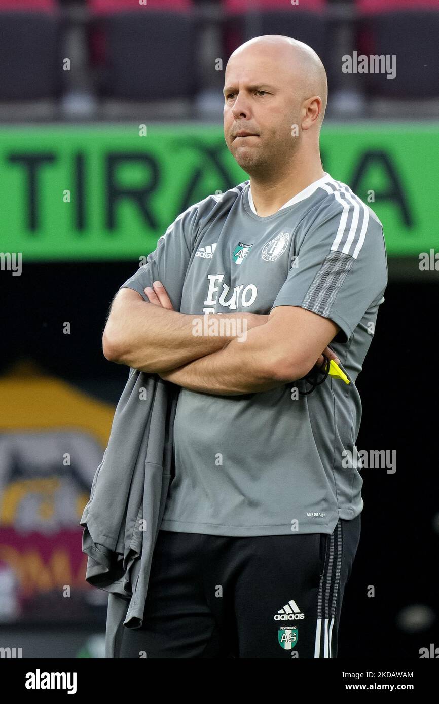 Arne Slot manager of Feyenoord Rotterdam looks on during Feyenoord ...