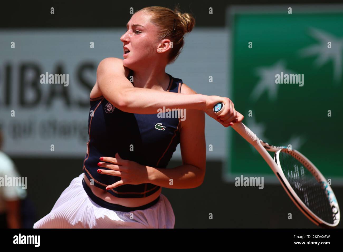 Elsa Jacquemot during her match against Angelique Kerber on Philipe ...