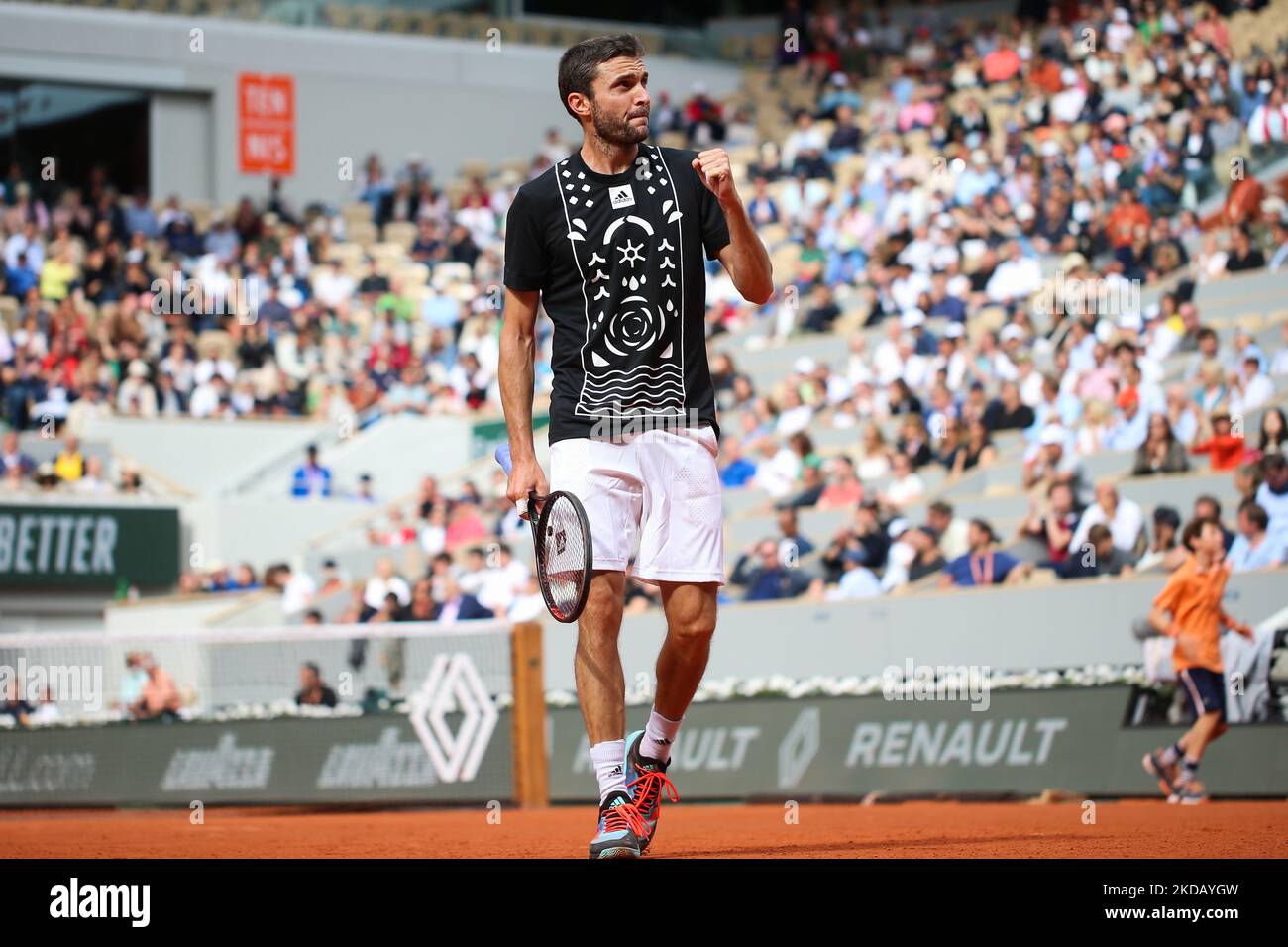 Gilles Simon during his match against Steve Johnson on Philipe Chatrier ...